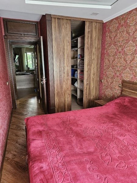 Продам 3-х комнатную квартиру