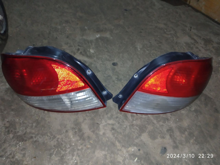 Matiz orqa farasi