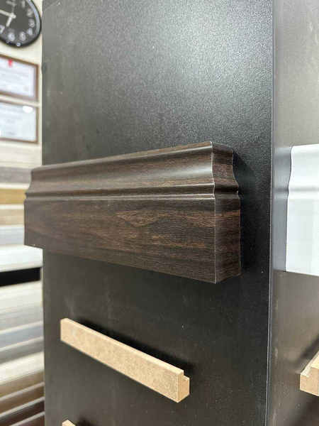 Plintus (mdf, plasmassa, dyuropolimer)