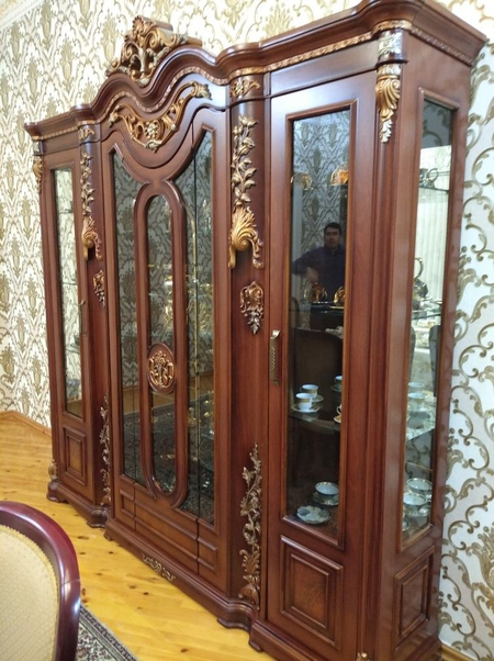 Продается горка для гостиной