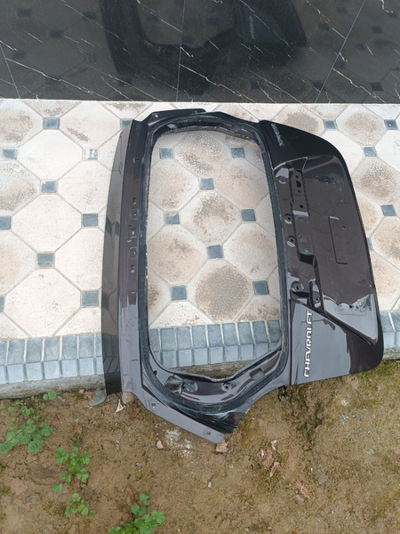 Spark radnoy bagaj choko rang
