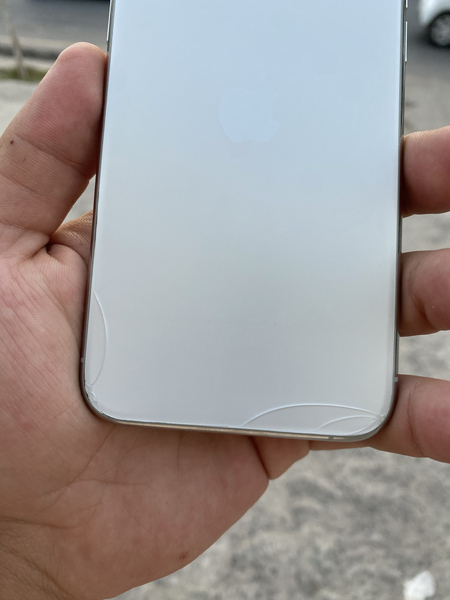 Iphone 11 pro sotladi