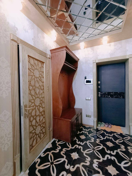 Сдается 3х ком квартира Метро Ойбек Ресторан Vohha Brassiere