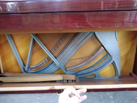 Riga Pianino sotiladi Рига продаётся пианино
