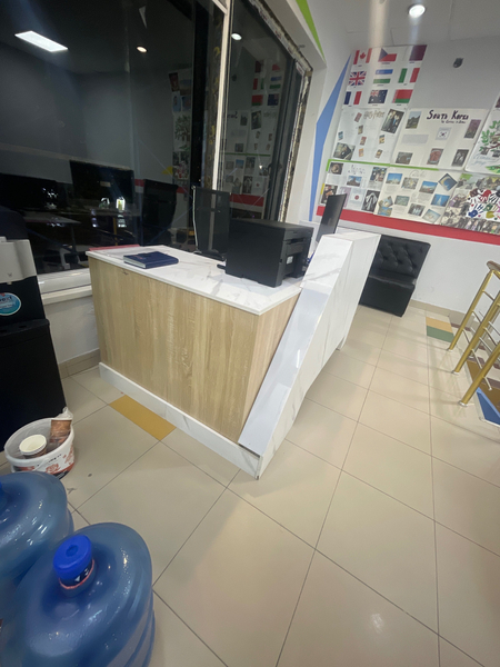 Reception mebel sotiladi