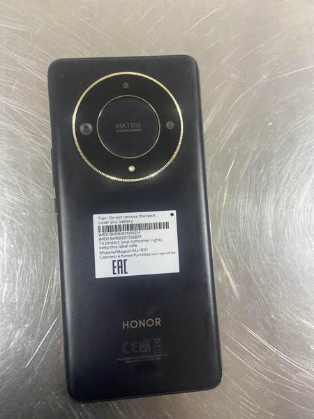 Honor x9B yangi 1 oy ishlatilgan  pul kerakligi uchun sotlvoti