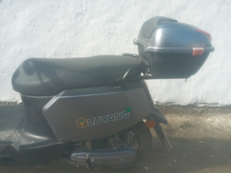 Elektro skuter sotiladi
