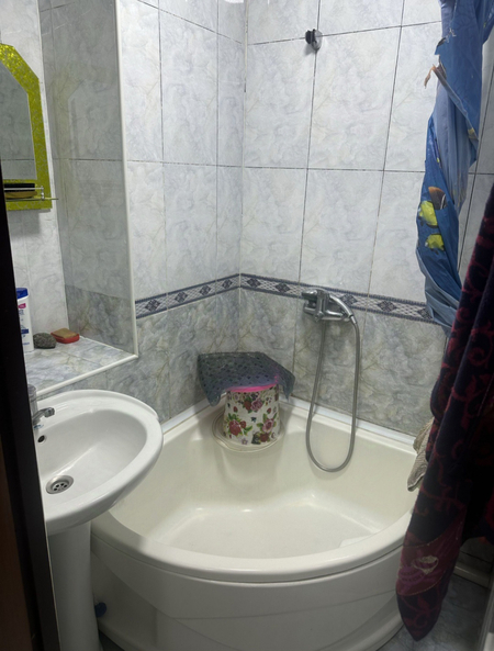 Yunusobod Tumani 2/1/4 uy srochna mebil texnikasi bilan sotiladi