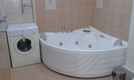 Продам квартиру 5/4/9 метро Айбек 130кв.м с ремонтом