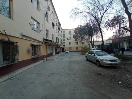 Продаётся 1 ком быв общ