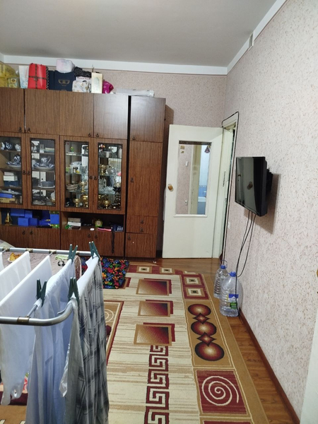 Продаю Квартиру Яшнабадский р-он Авиасозлар-4. 2-ком 3-этаж 4-этажном