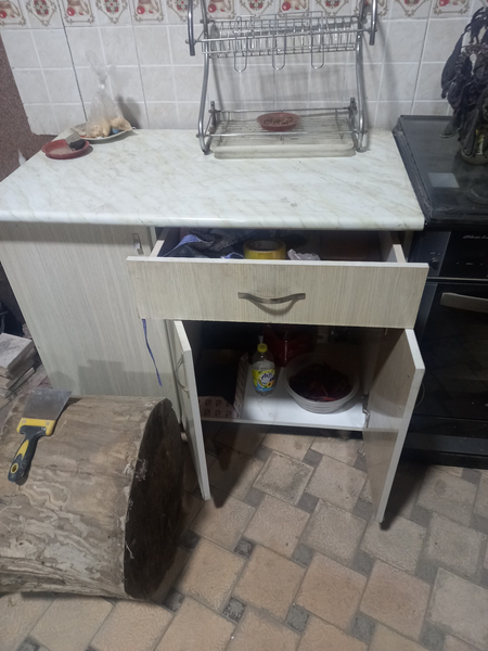 Для кухни тумба продаю