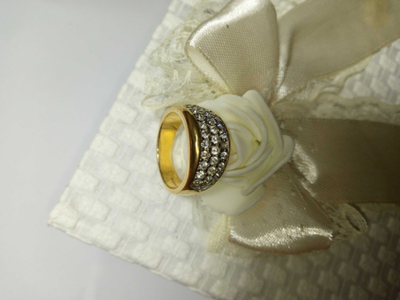Позолоченное кольцо 18K GE(750 проба) с камнями Swarovski. Размер 19
