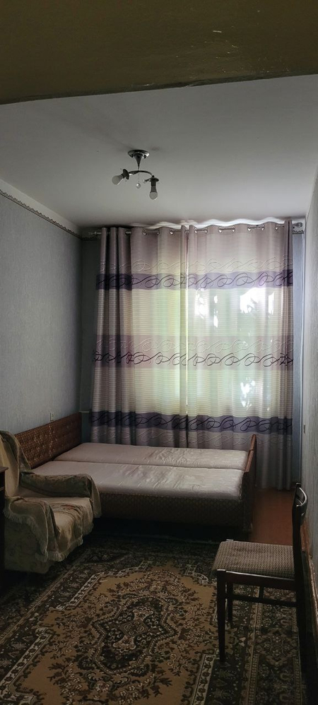 Uy  sotiladi Novza metro atrofida