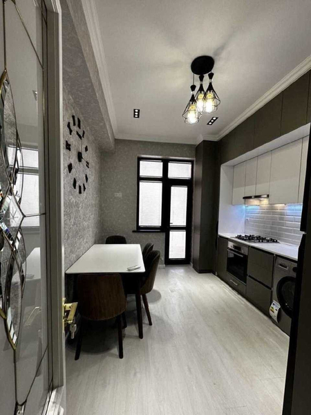 Срочно продается 4/5/9 квартира ул.Кичик Бешагач Пл:113 кв.м (МНМ)