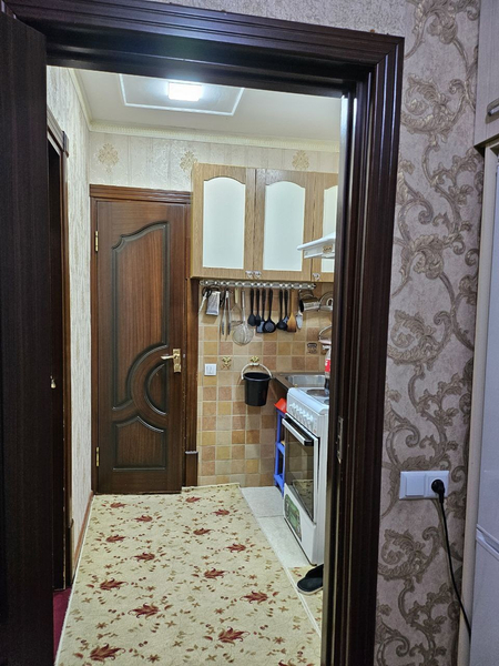 Срочно квартира сотилади. Бывшие общежитие