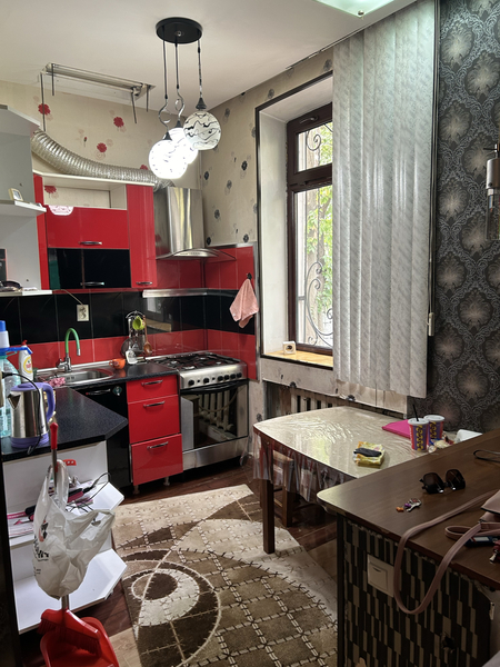 Продаю квартиру Миробадский  район