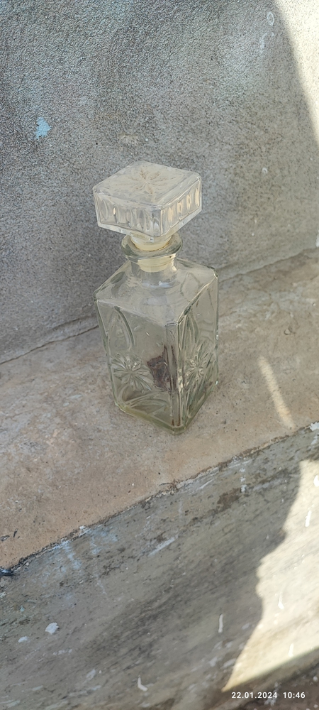 Советский антиквариат Хрустальный флакон от Одеколона IVE Eau De Colog