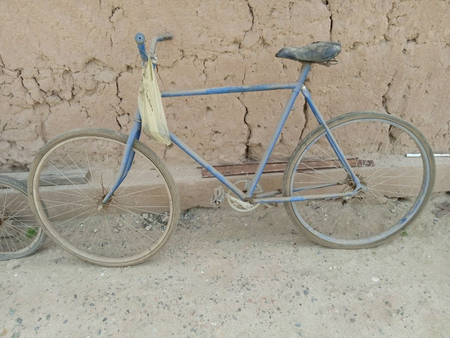 3ta velosiped sotiladi