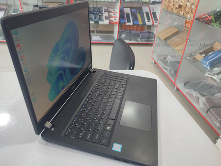Acer core i5 klavyatura patsvetka yonadi Barmoq iziga ochiladi