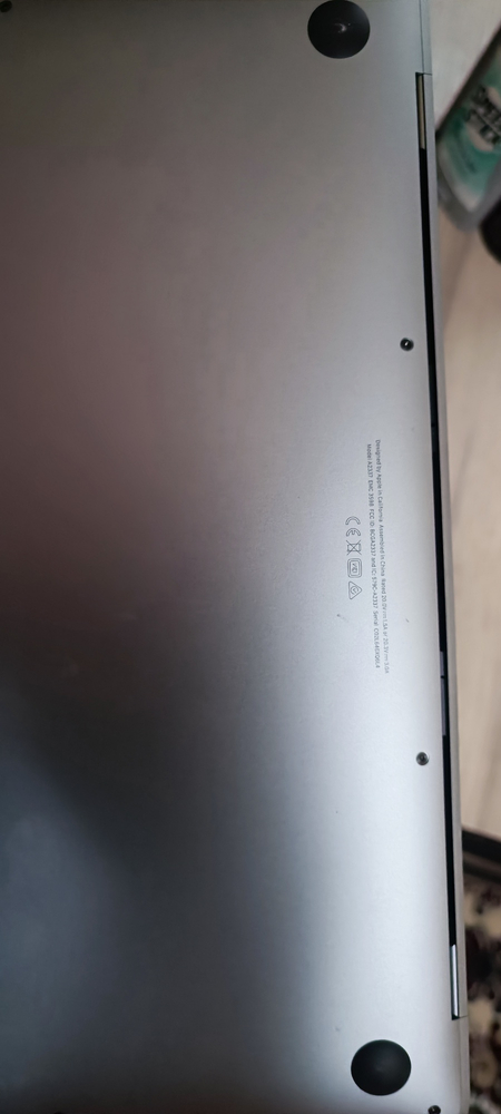 MacBook air M1 8