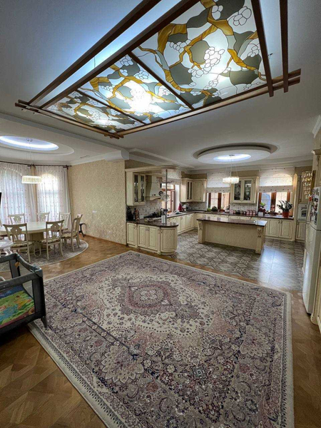 Продается Евро дом Ориентир: центр Луначарского  1150м2