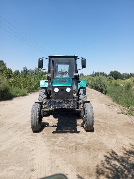 TTZ-80 traktori sotiladi