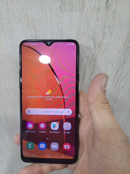 Samsung a20s ,32gb,holati yaxshi,ishlashida  aybi yoq,