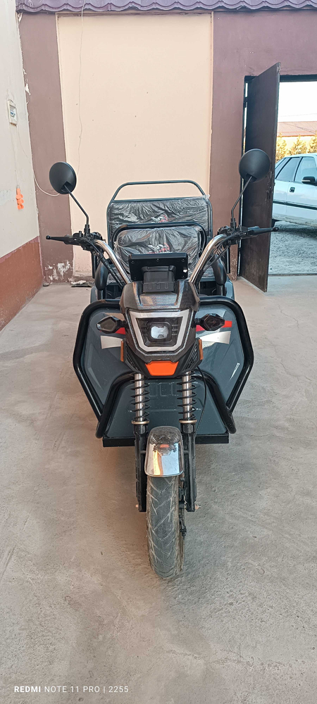 Elektr Sukuter sotiladi