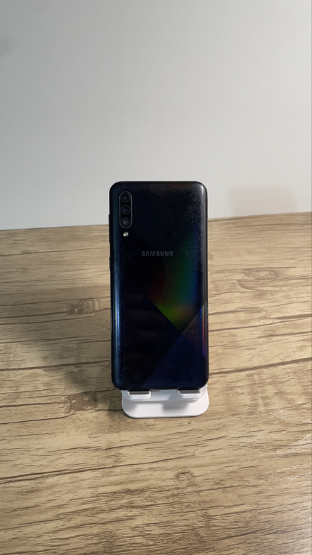 Samsung Galaxy A30 s sotiladi