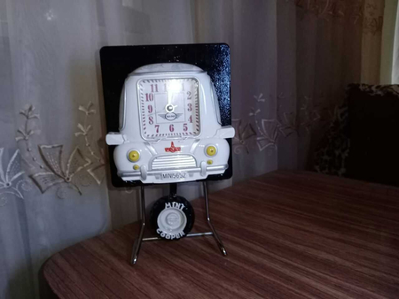 коллекция игрушечных часов
