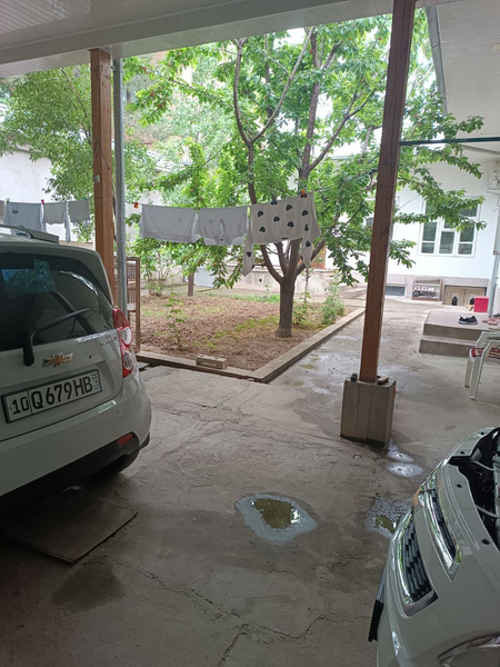 Uchaska Sotiladi 3.5 sotix