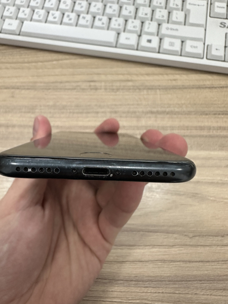 Iphone 7 128 GB qora