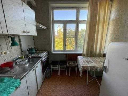 Ул.Бобура 2/2/4 кирпич 60м2/балкон 2х6, ор-р кафе Ариана