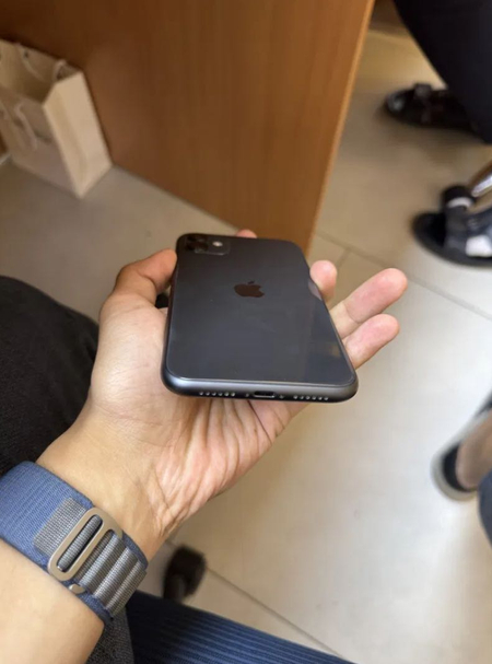iphone 11,черный,64гб