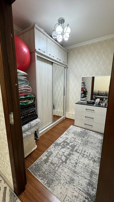 Ptodaetsya 1 komnatnaya kvartira peredelanniy v 2x Yunusabad 7 kv-l