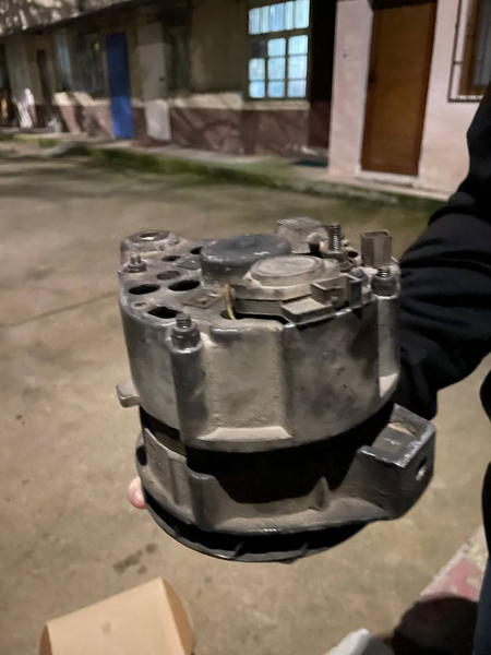 Продам магнитолу и генератор