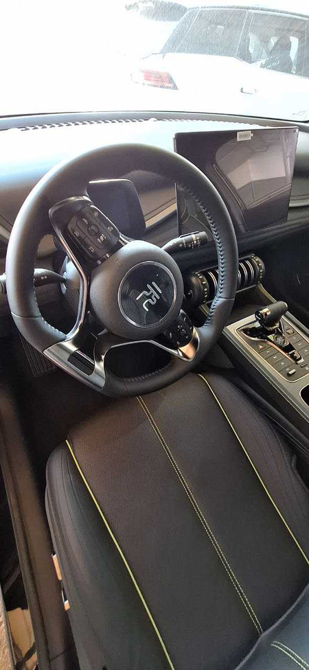 Тайор notariusga BYD Yuan plus Qora rang 2024 yil