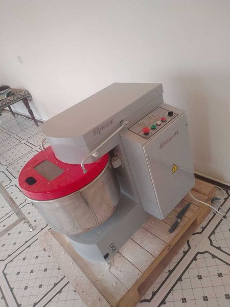 Musson rotor vasxod rassiyadan olib kelingan buxanka aparati.