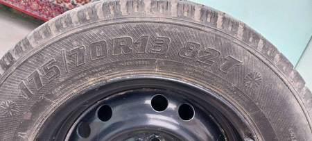 продаются зимние баллоны FORWARD 175/70R13 82T