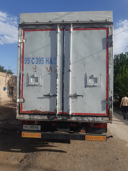 Mersedes Bens Atiko 18/28