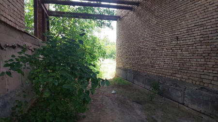 Zangata. Qaxramon 8.4 sotikdan.