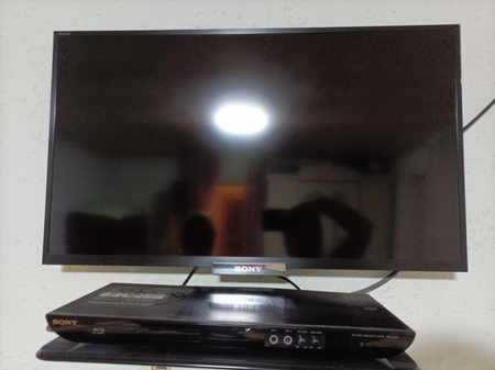 Televizor SONY televizor DVD birga pult shnurlari bor komplek