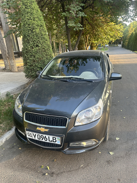 Nexia 3avtomat gaz balonlari bor