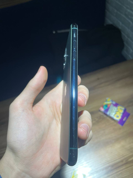 Iphone 11 pro max 64gb, 75yomks, ideal bir qol ayol kishi ishlatgan