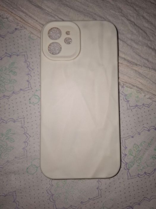 Чехли на iphone 12