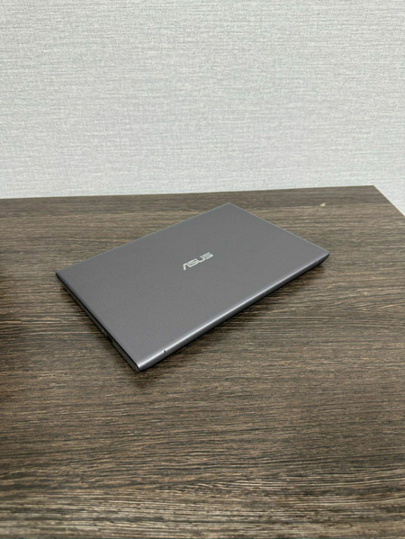 Premium ultrabuk Asus vivobook Rezen 3 (core i5)