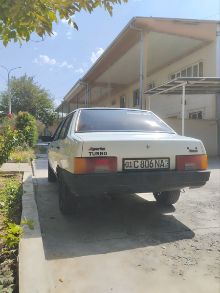 VAZ 21099 sotiladi surpchna benzin