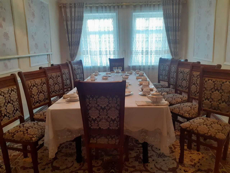 Xovli uy sotiladi