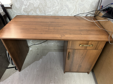 Продается парта/стол ДСП сотилади